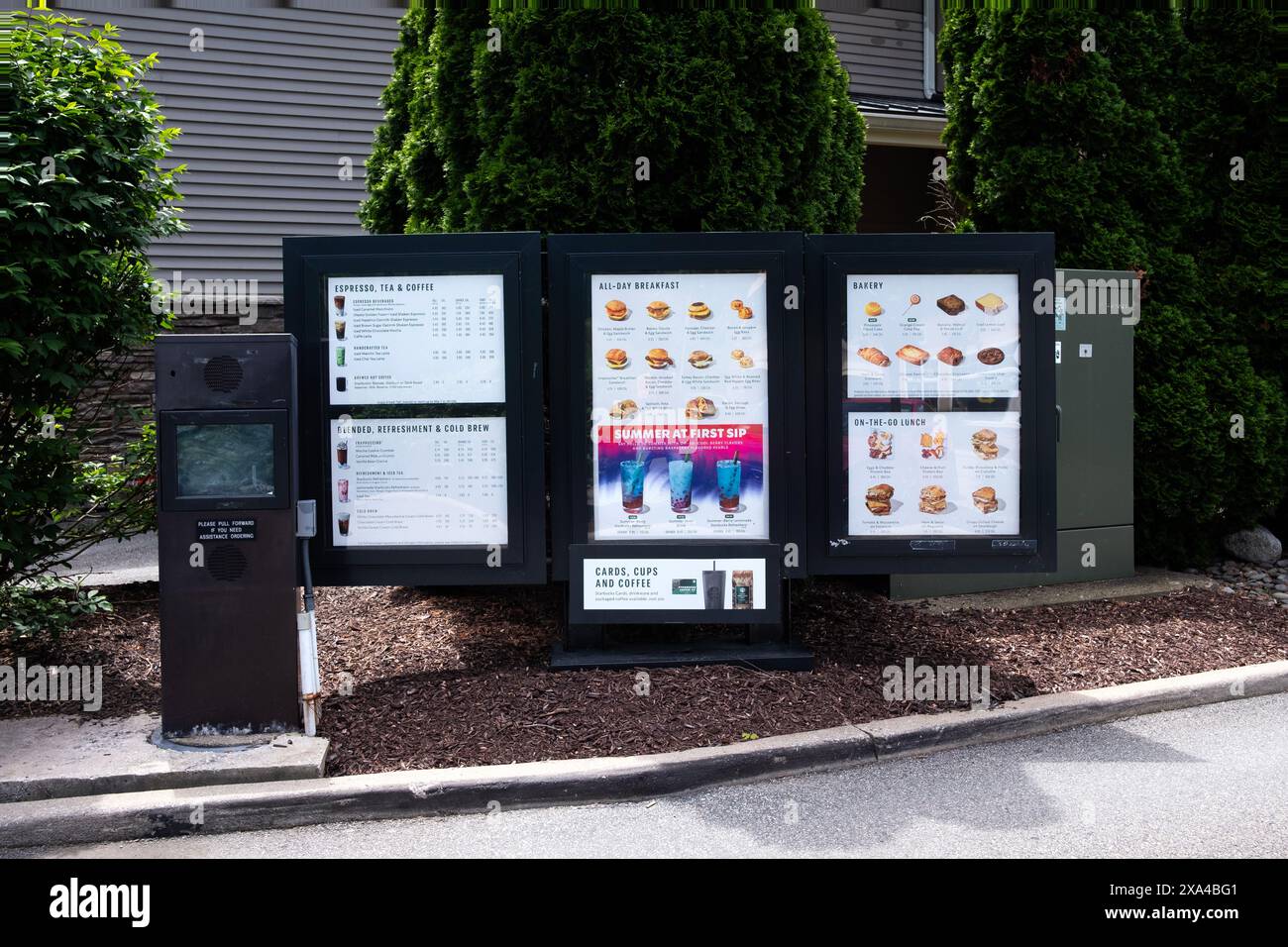 Drive through menu fast food hi-res stock photography and images - Alamy