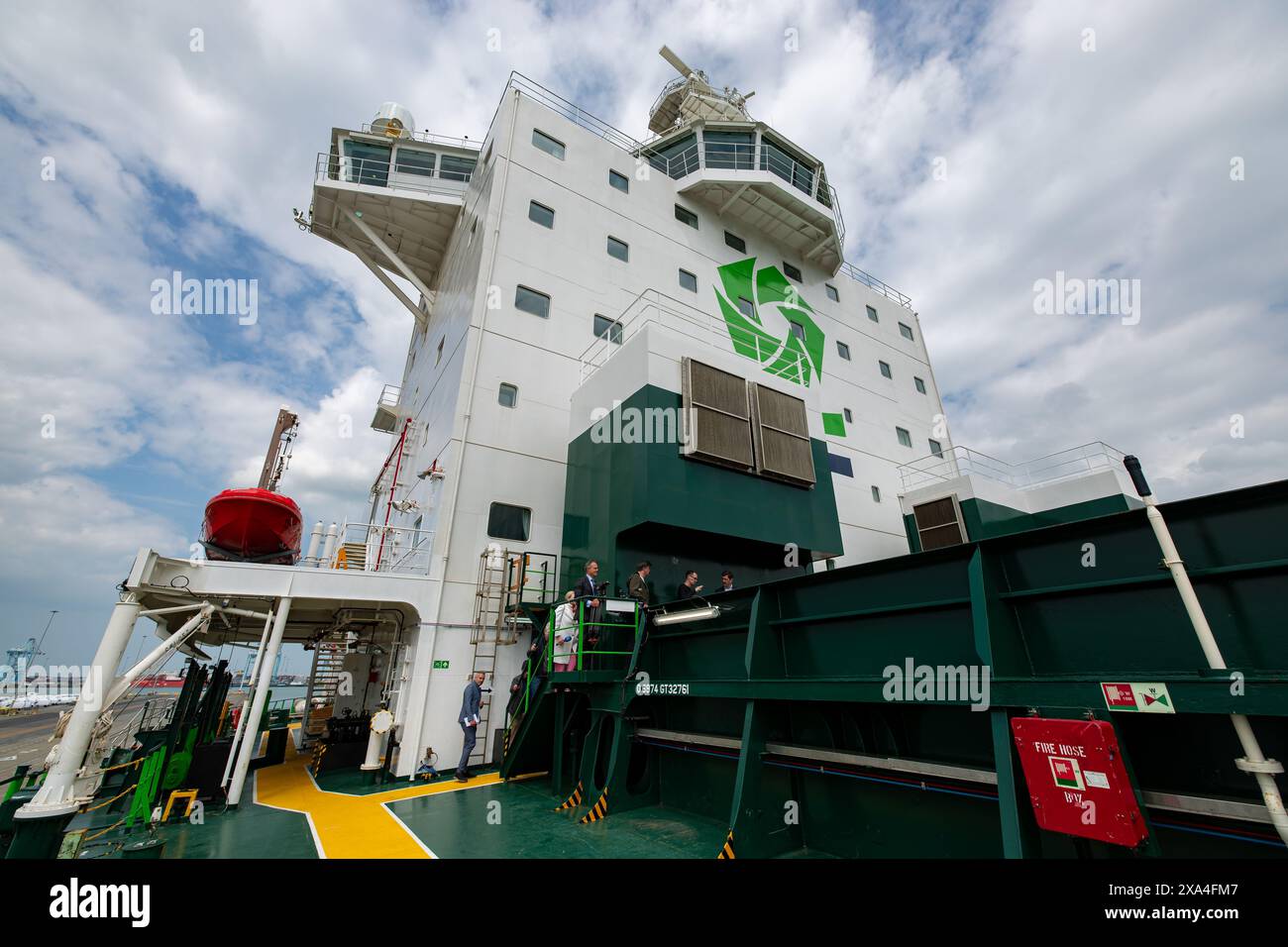 this picture shows the presentation of the 'Yellowstone' fallpipe rock ...
