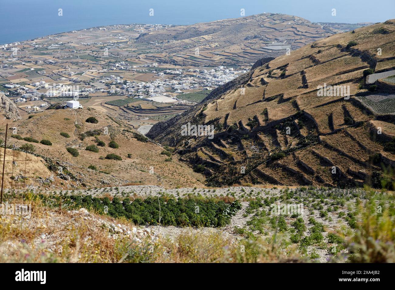 Hillside agricultural fields on hi-res stock photography and images - Alamy