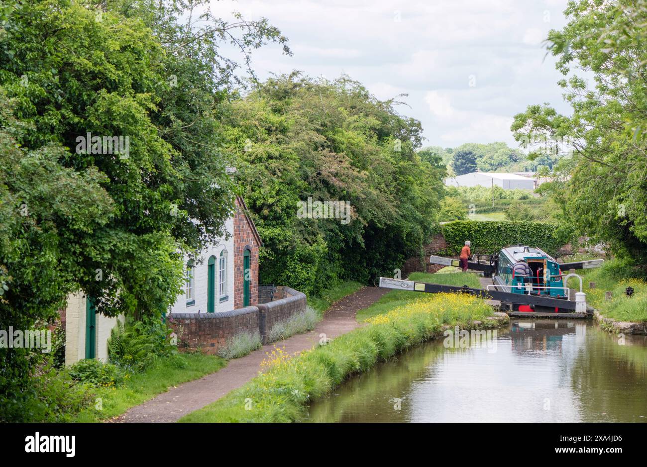 The Worcester & Birmingham Canal on the Tardebigge lock flight ...