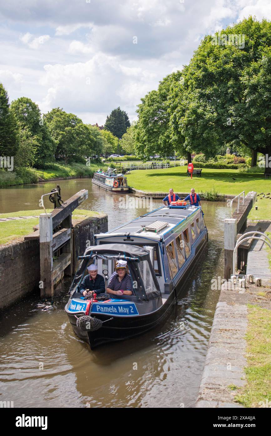The Droitwich Barge Canal in Droitwich, Worcestershire, England, UK ...
