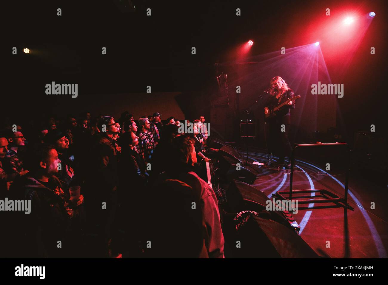 Tilburg, Netherlands. 18th, April 2024. The Irish singer and musician ...