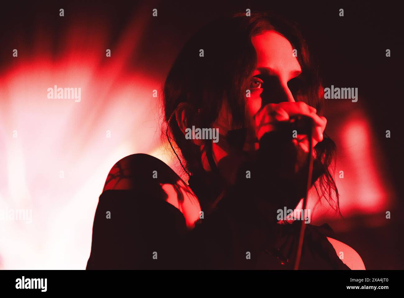 Tilburg, Netherlands. 18th, April 2024. The American singer and ...