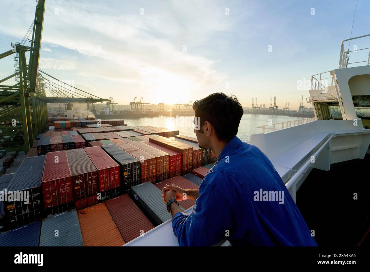 Cargo ship port sunrise hi-res stock photography and images - Alamy