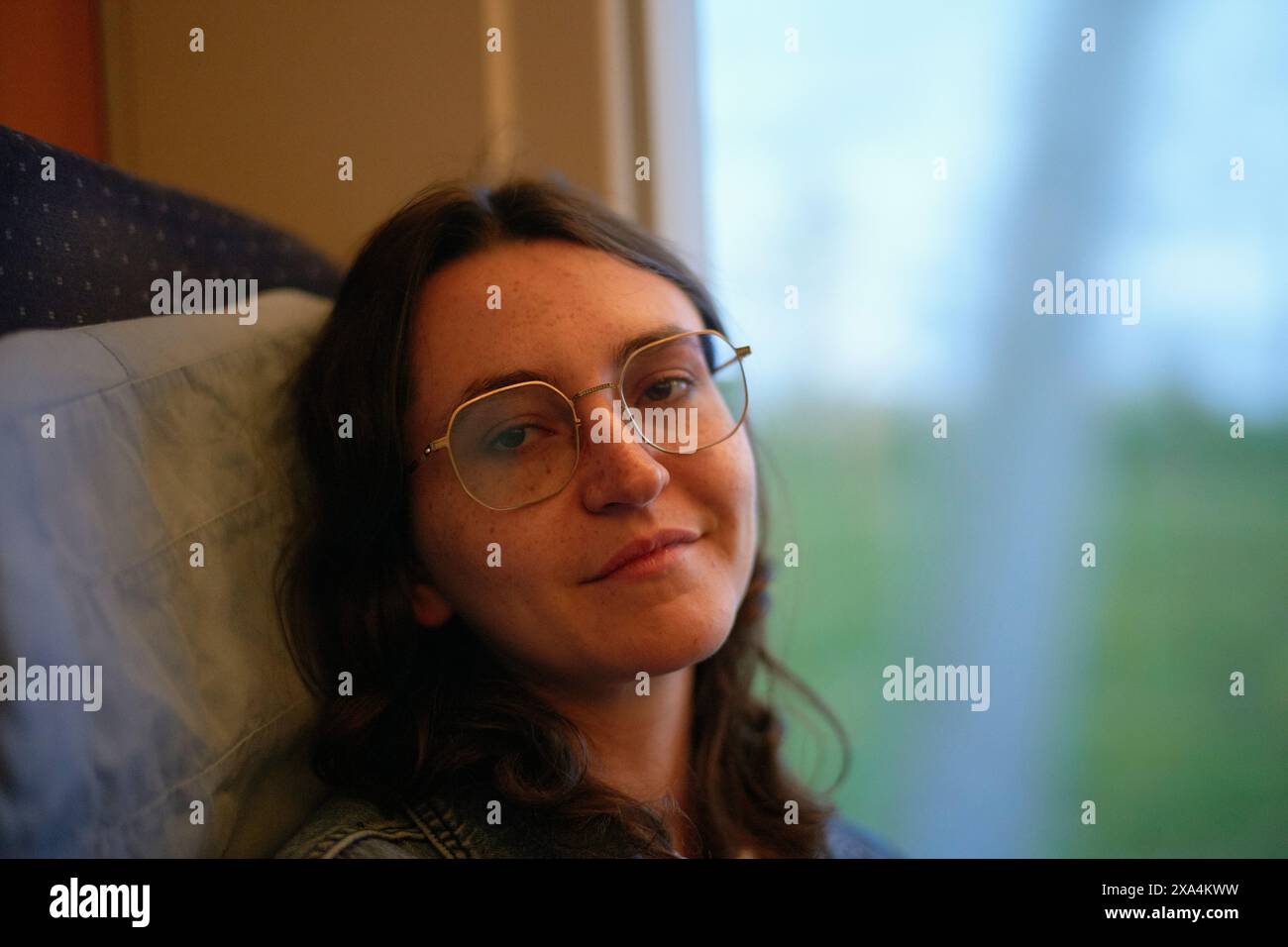 Window partially visible background hi-res stock photography and images ...