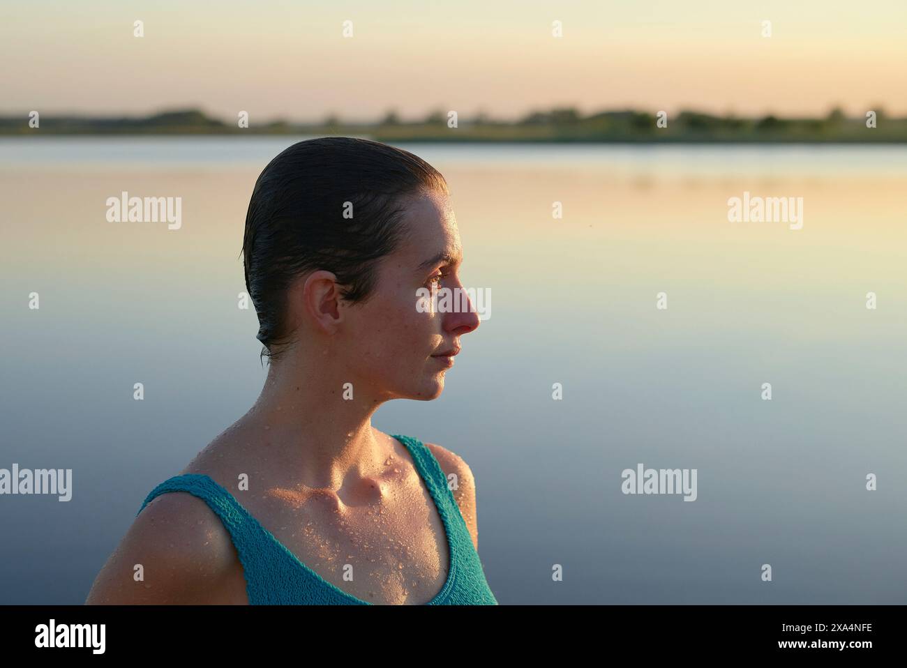 Sunlight highlighting profile hi-res stock photography and images - Alamy