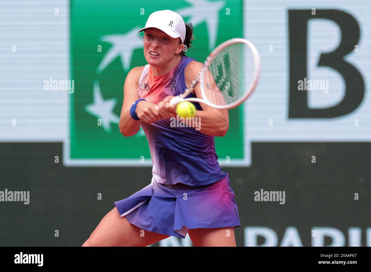 Roland Garros, Paris, France. 4th June, 2024. 2024 French Open Tennis tournament, Day 10; Iga ...
