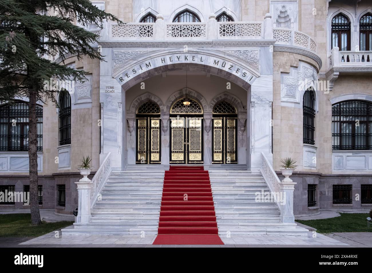 Entrance to the State Art and Sculpture Museum, opened in 1930 on ...