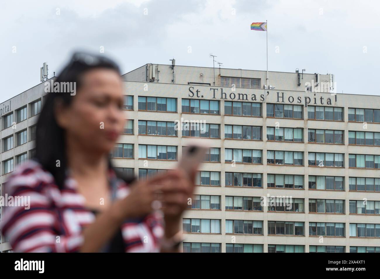 London st thomas hospitals trust hi-res stock photography and images ...