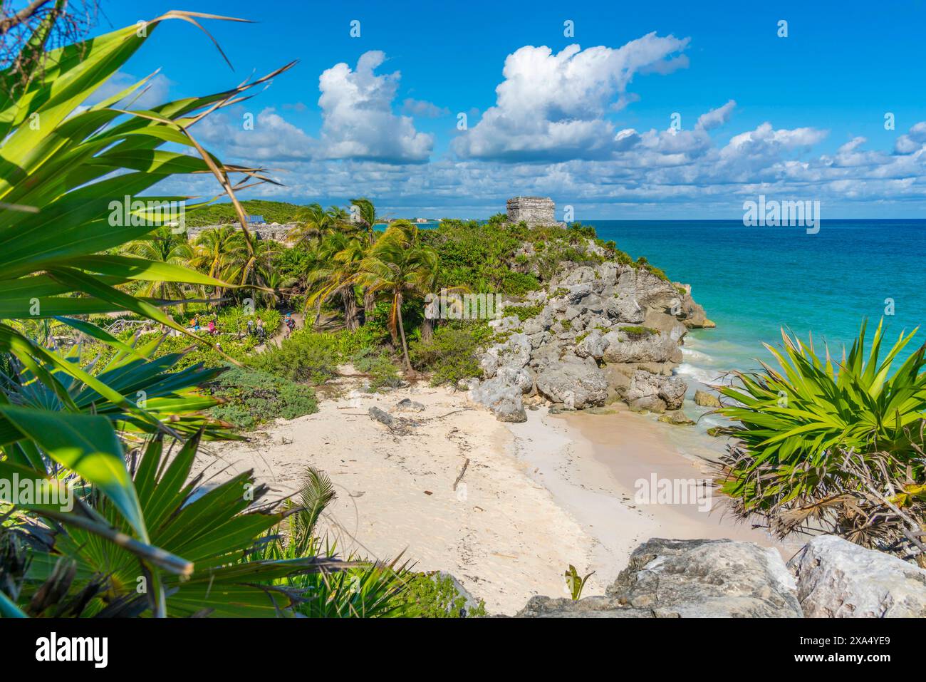 View of Mayan Temple ruins overlooking the sea, Tulum, Quintana Roo ...