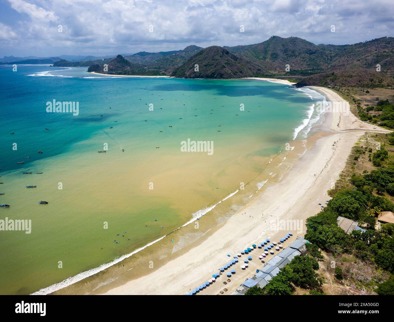 Aerial view of a spectacular tropical beach and ocean (Selong Belanak ...