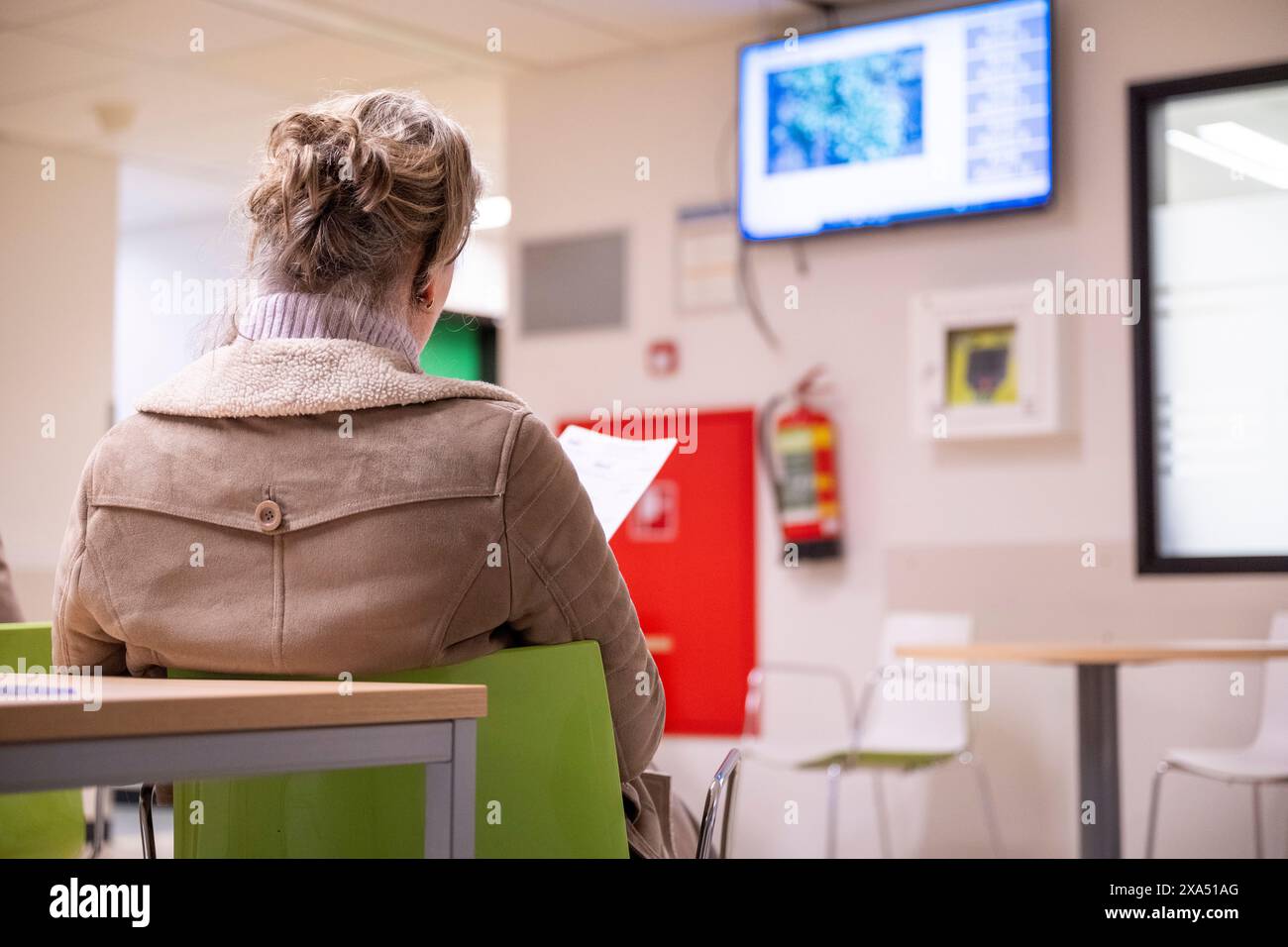 Tv screen hi-res stock photography and images - Alamy