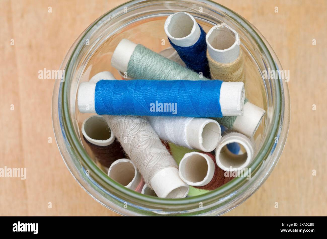 Thread angle hi-res stock photography and images - Alamy