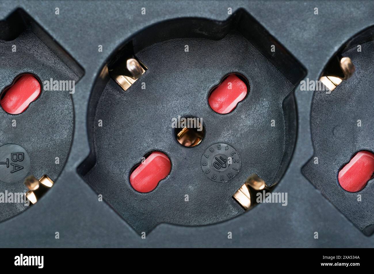 Socket attachment hi-res stock photography and images - Alamy