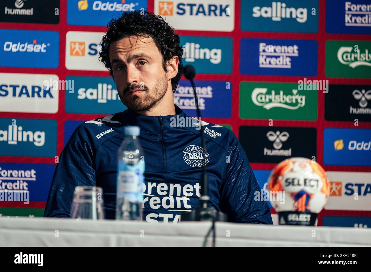 Thomas Delaney during the press conference with the national football ...