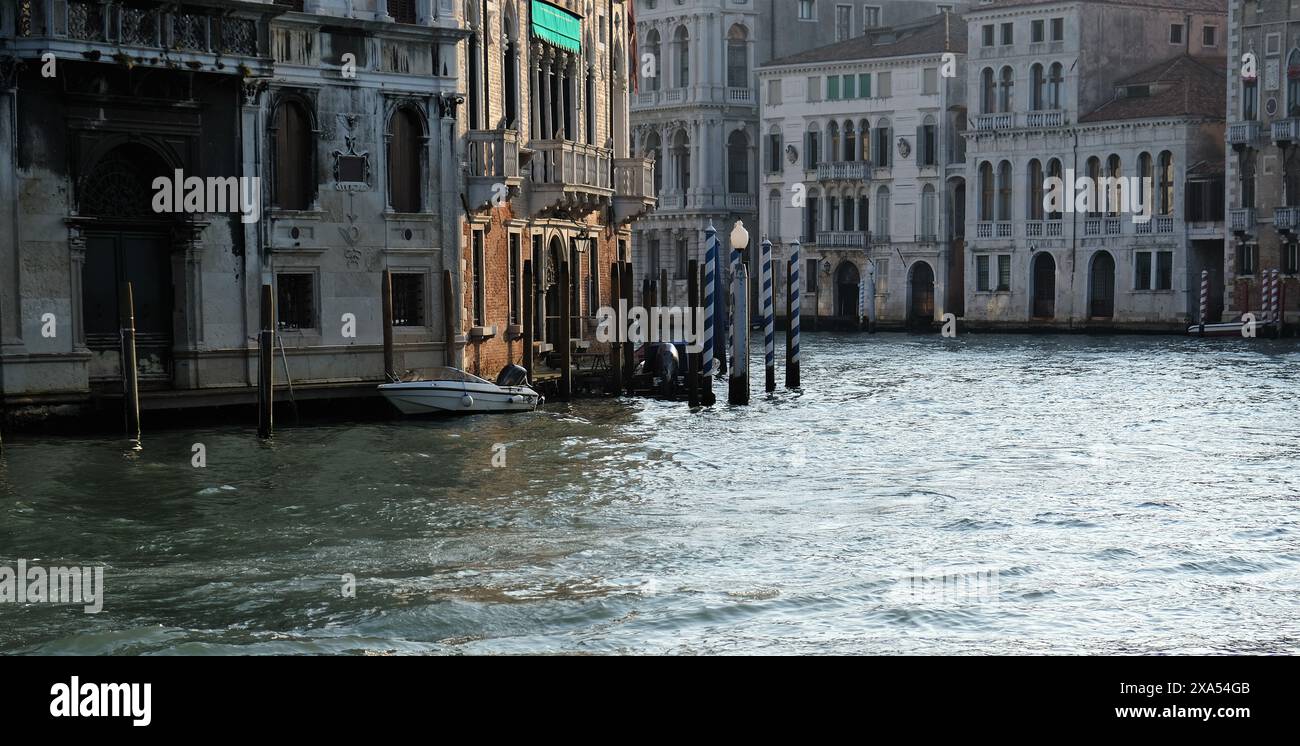 Canale bella hi-res stock photography and images - Alamy