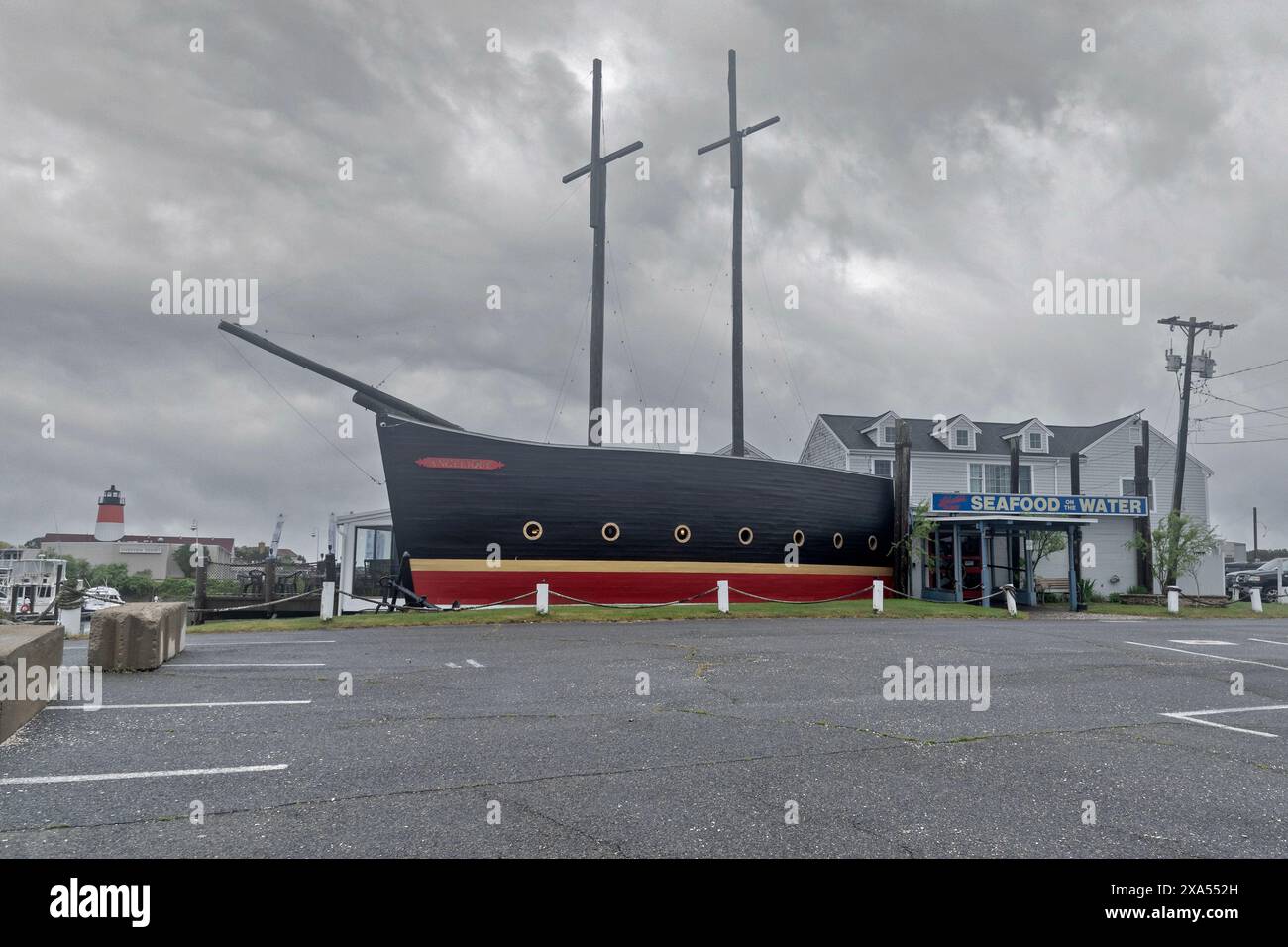 Saloon fishing boat hi-res stock photography and images - Alamy