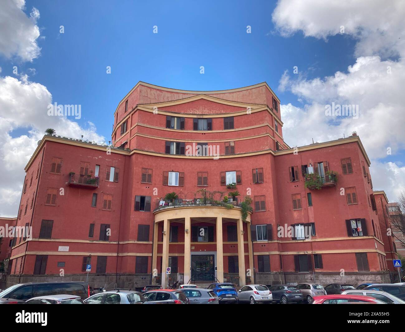 Residential building in rome hi-res stock photography and images - Alamy