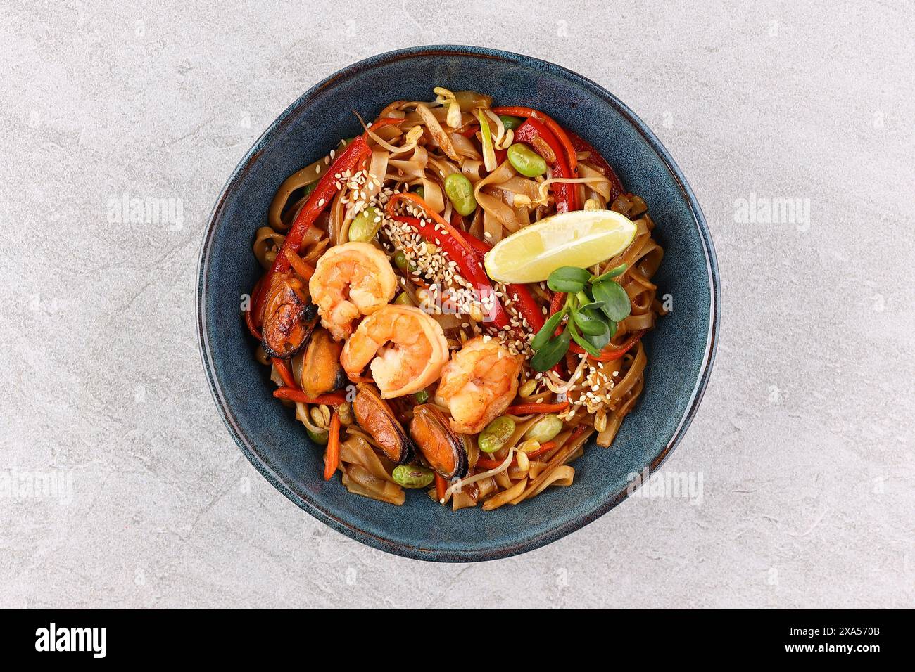 Traditional chinese dish hi-res stock photography and images - Alamy