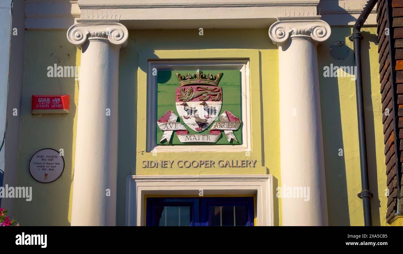 Sydney Cooper gallery in the historic district of Canterbury ...