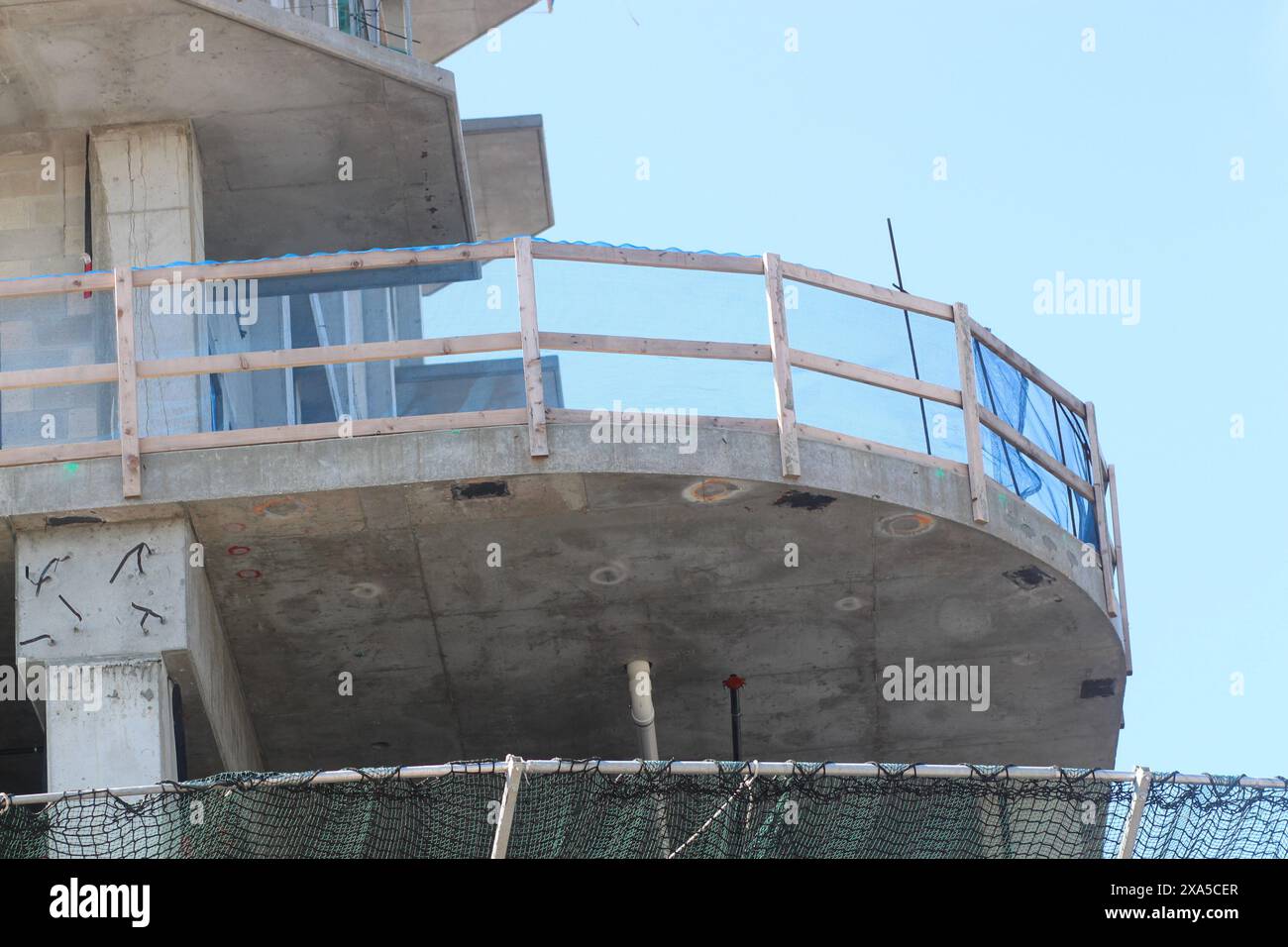 Massive build hi-res stock photography and images - Alamy