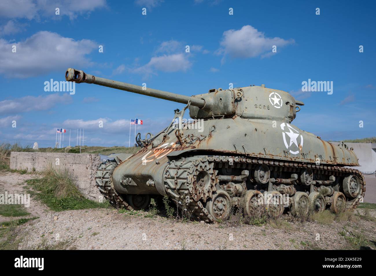 Detail front side view of an M4 Sherman M4A1(76)W HVSS medium tank with a T23 turret Stock Photo ...