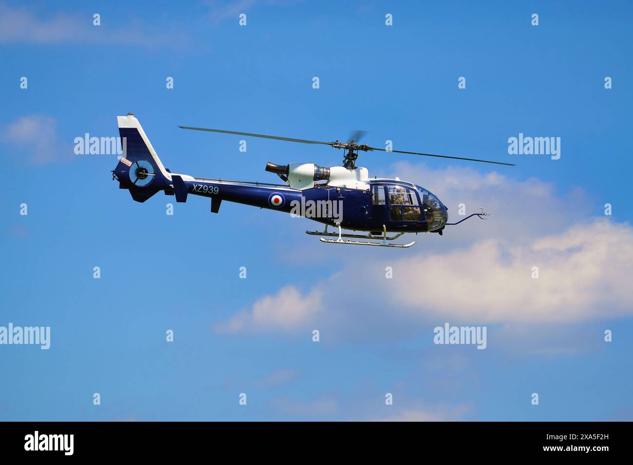 Gazelle Squadron Display Team displays at the Military Air Show ...