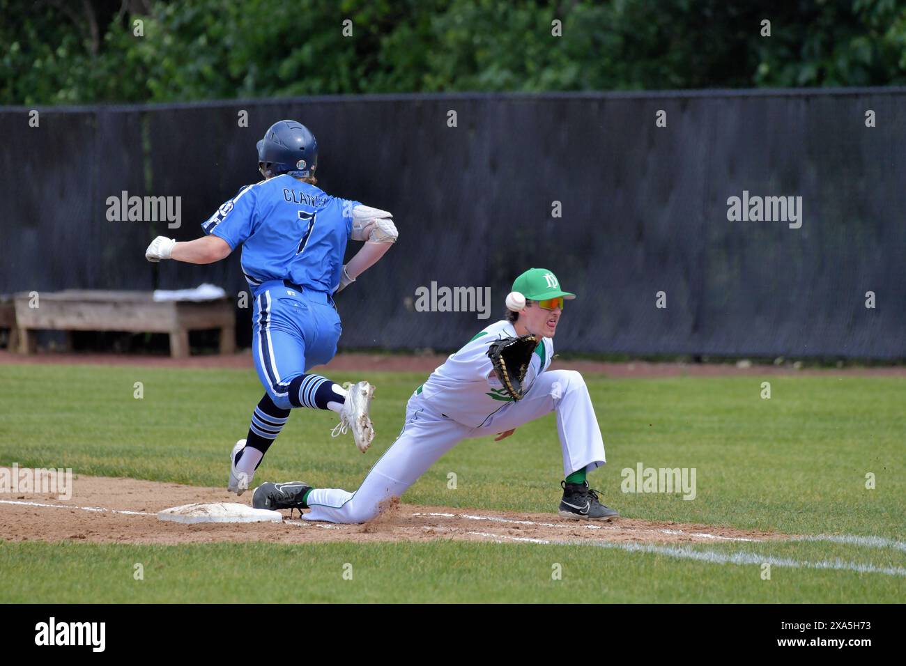 Frist base hi-res stock photography and images - Alamy