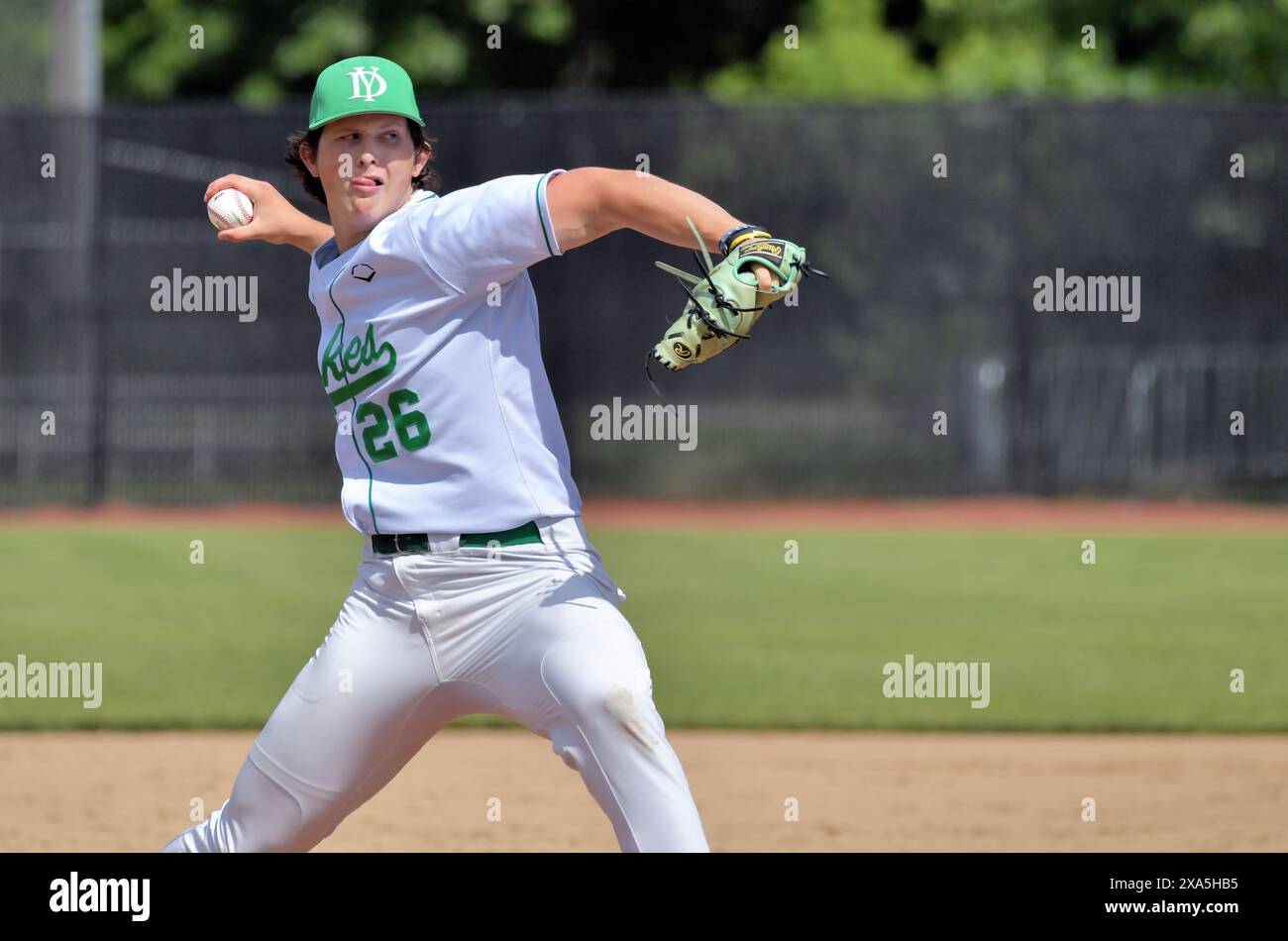 Illinois, USA. High School pitcher Ryan Sloan delivering a pitch to an ...