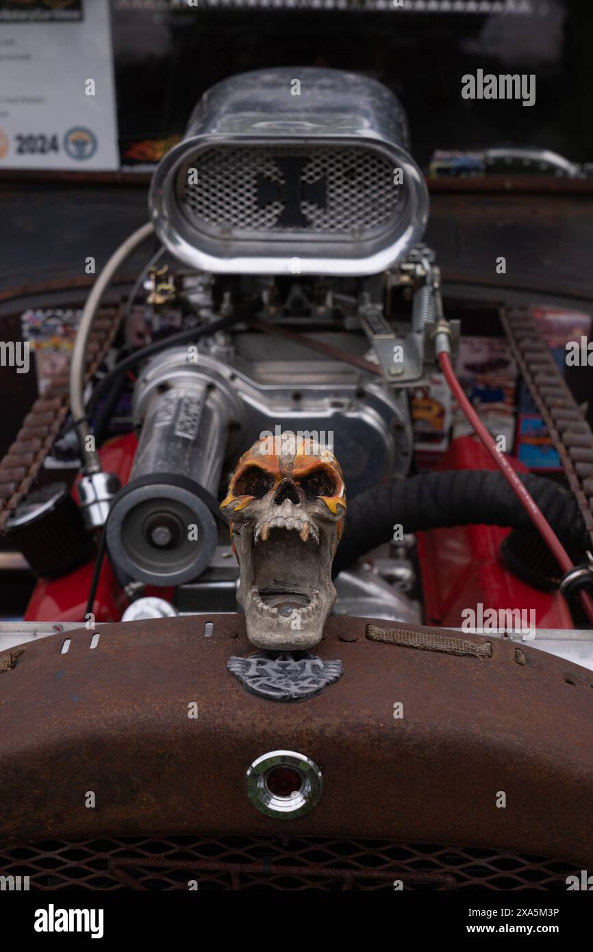 A customized 1927 Stutz Roadster rat rod in the Moab Rotary Car Show in ...