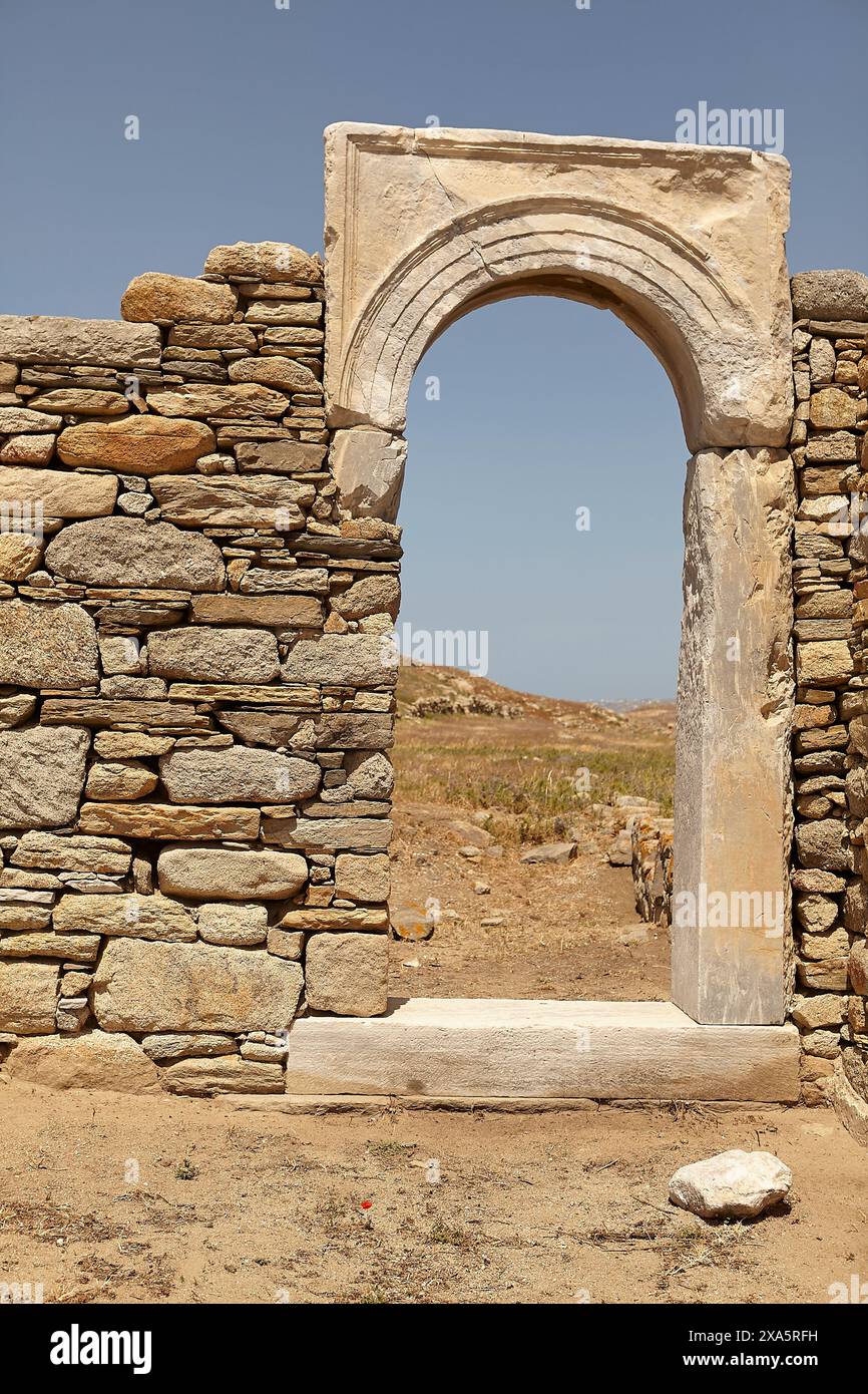 Archaeological ruin ancient site hi-res stock photography and images ...