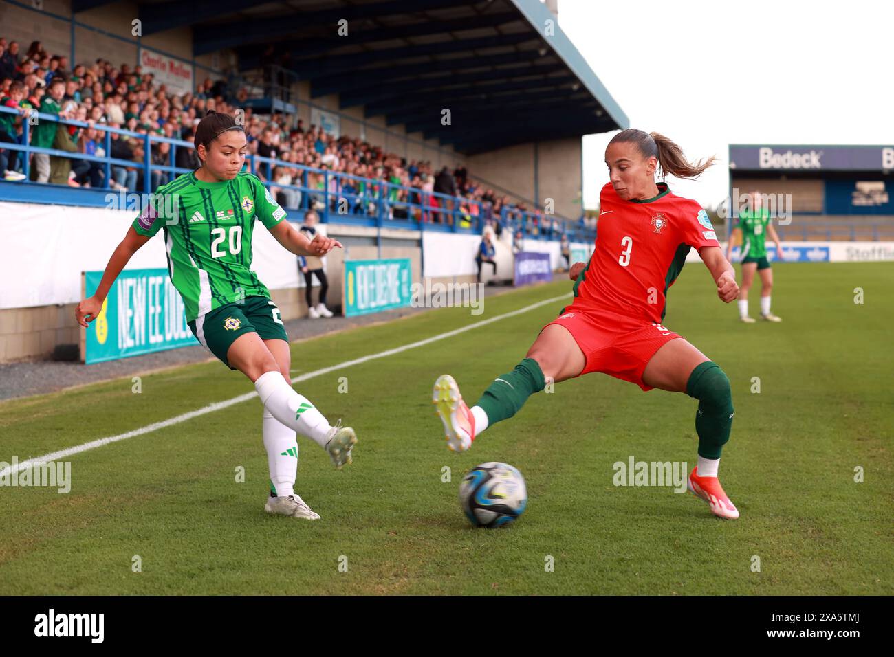 Northern Ireland's Joely Andrews and Portugal's Lucia Alves (right ...