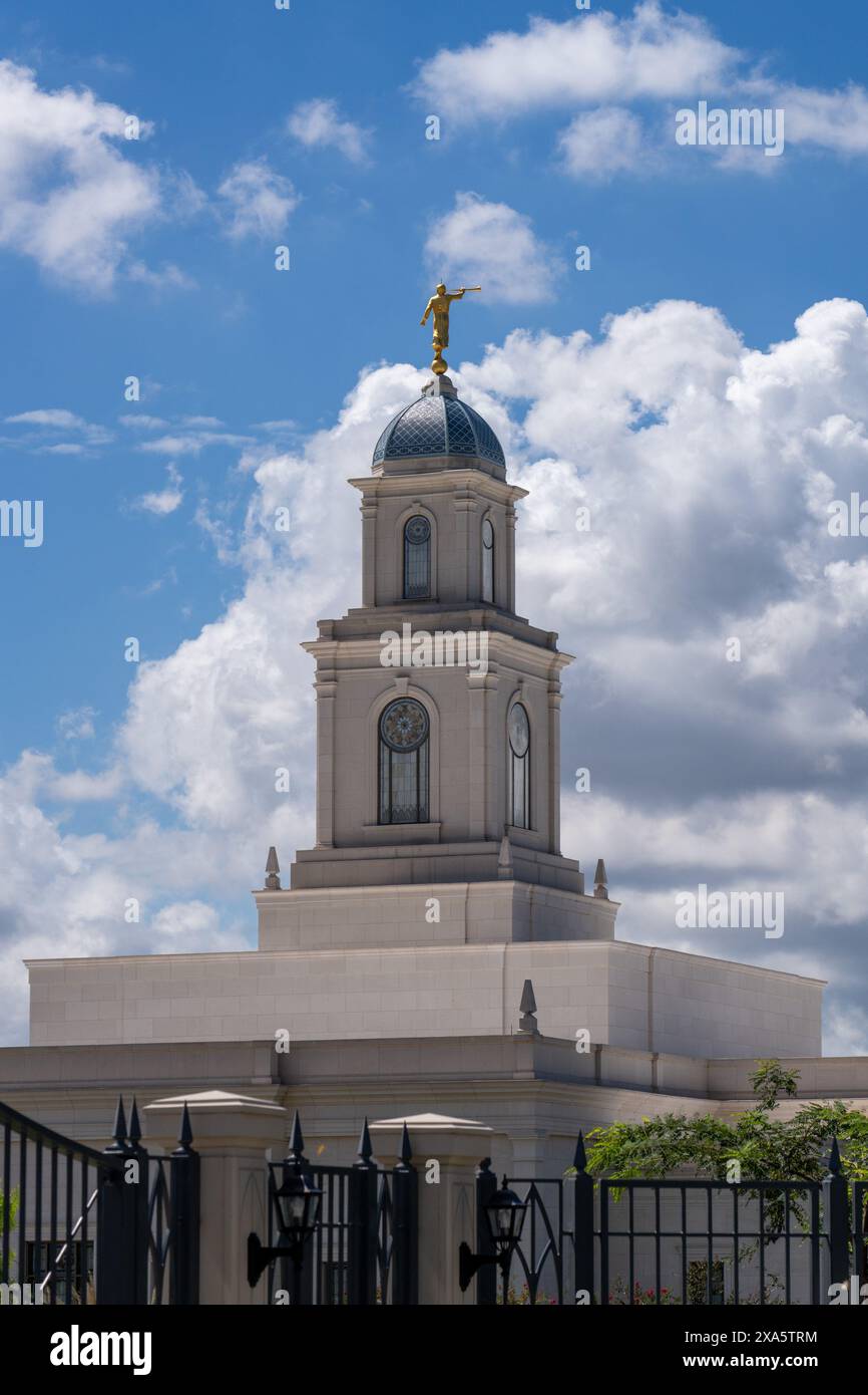 The Angel Moroni statue on the spire of the Salta Argentina Temple of ...