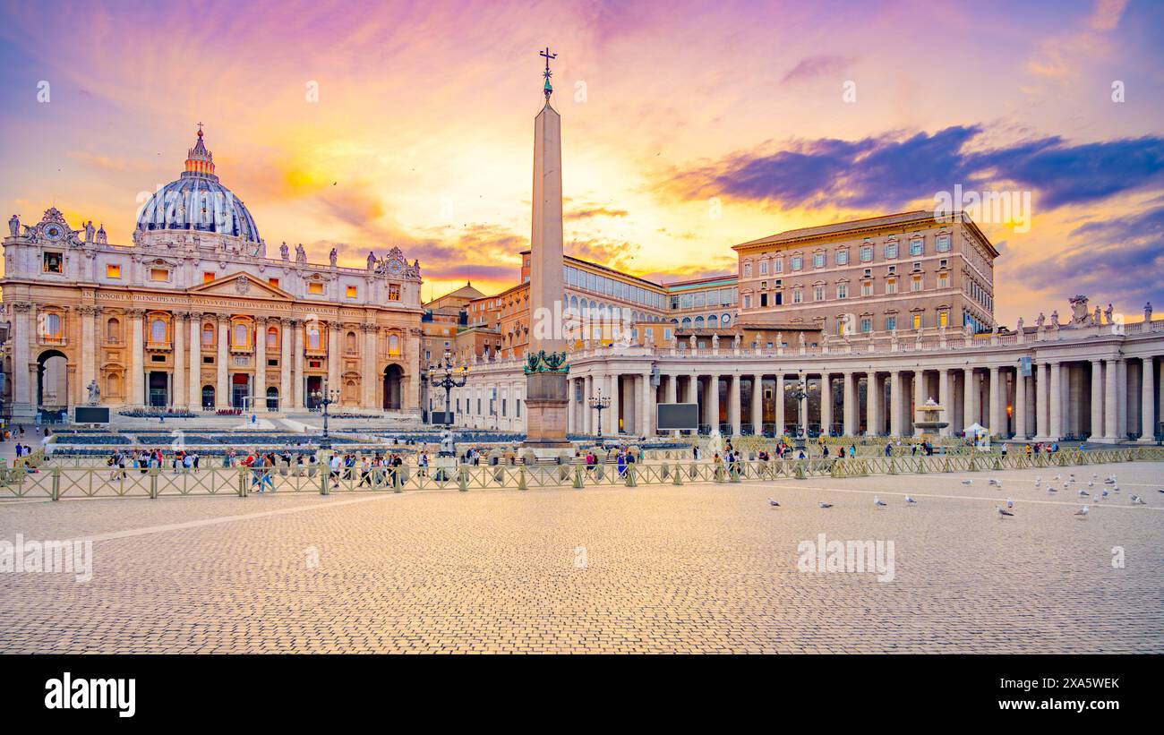 A panoramic view of St. Peters Square in Vatican City during sunset ...