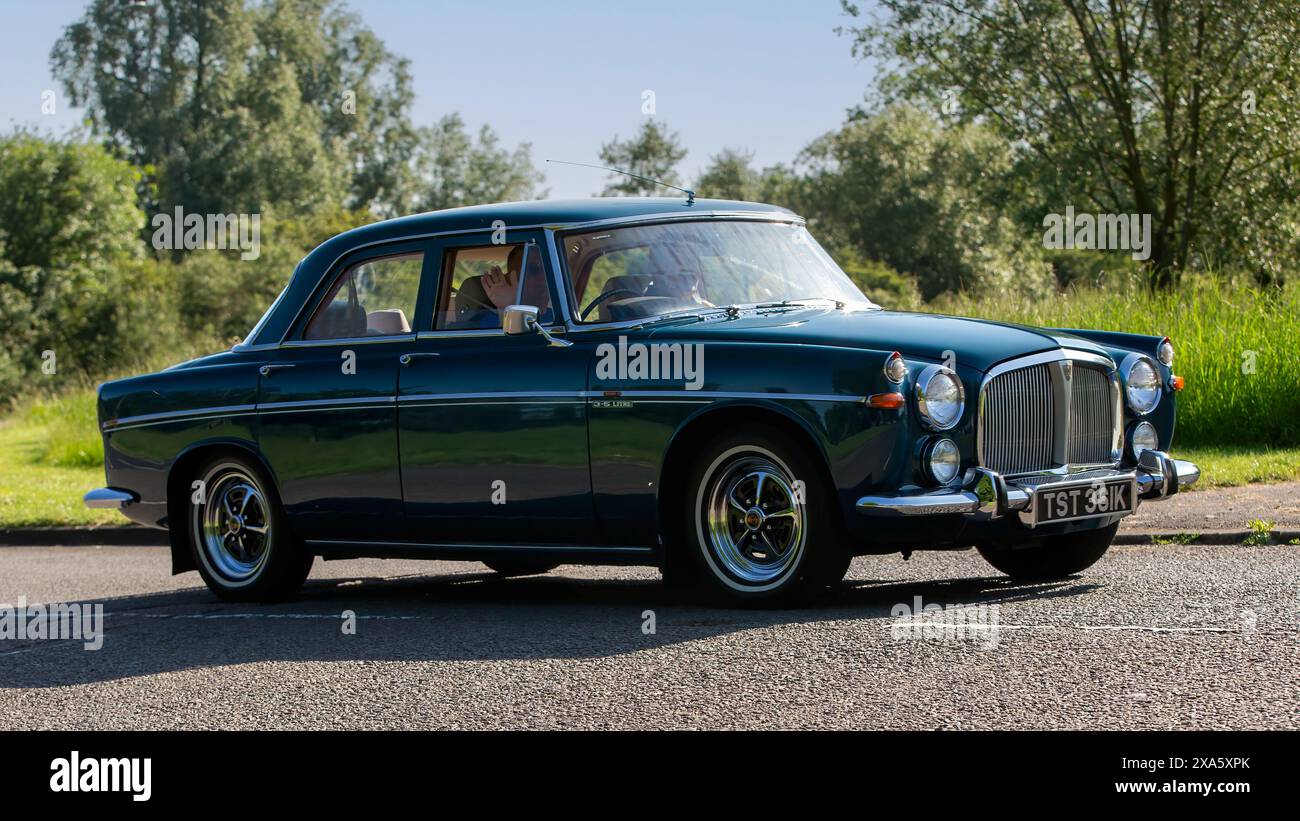 Stony Stratford,UK - June 2nd 2024: 1972 Rover P5 classic British car ...