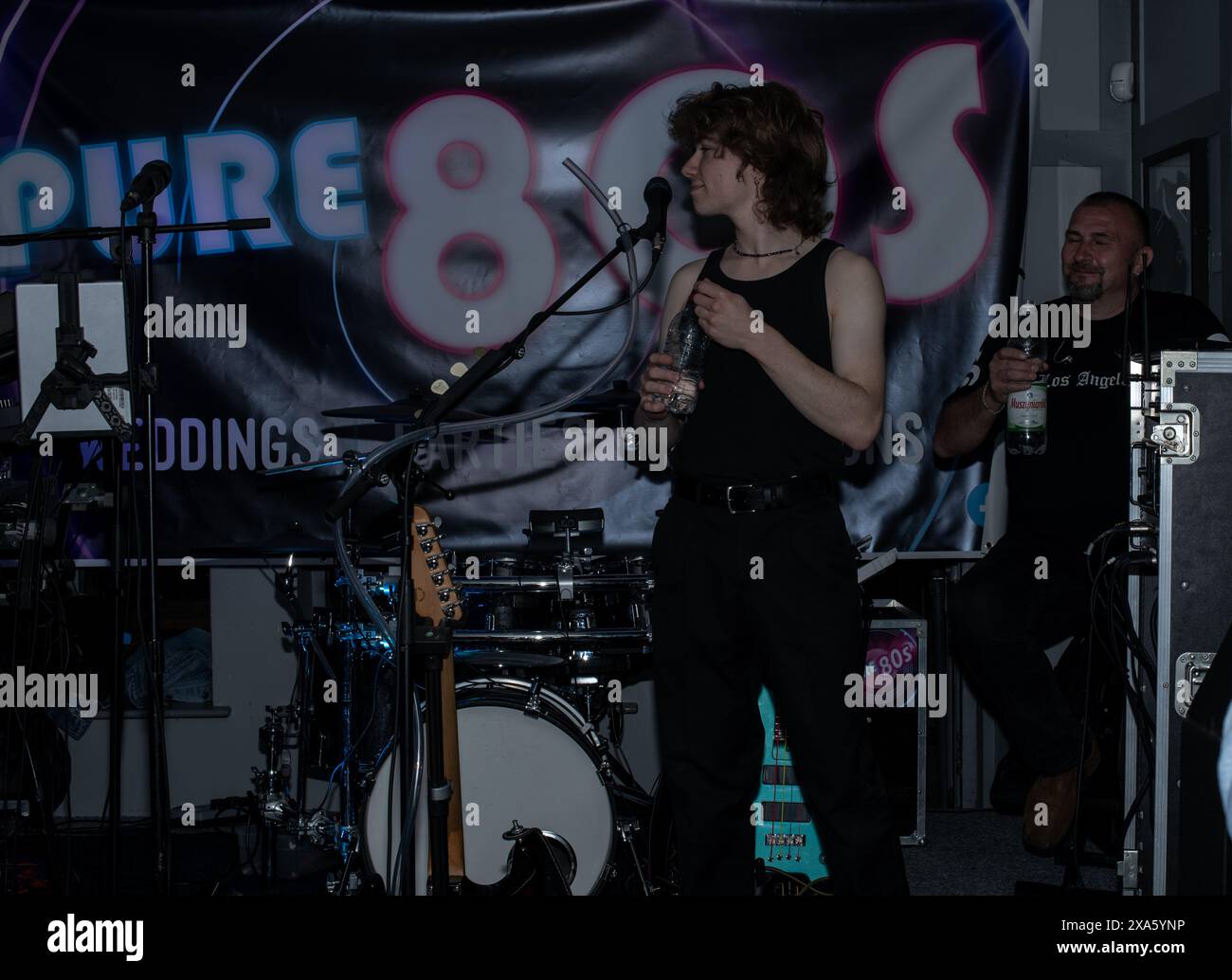 Concert of the Pure 80s band, music of the unforgettable 80s and 90s ...