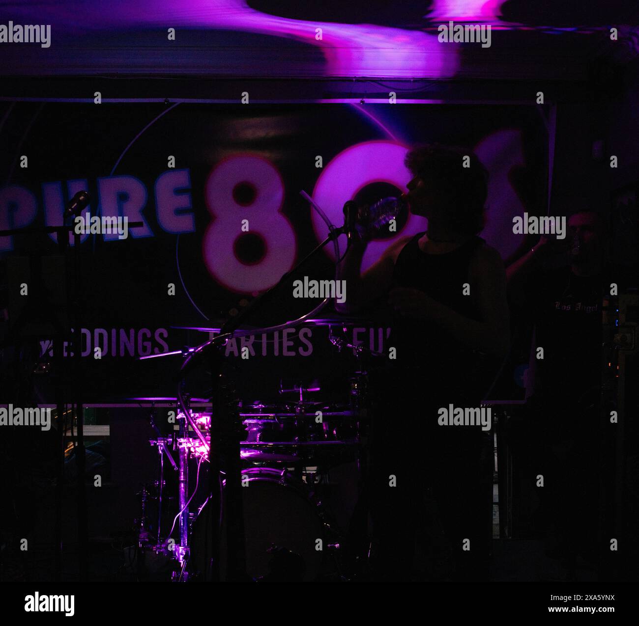 Concert of the Pure 80s band, music of the unforgettable 80s and 90s ...
