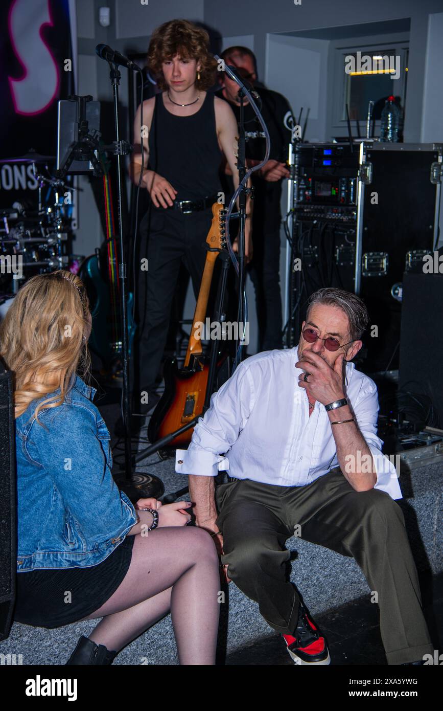 Concert of the Pure 80s band, music of the unforgettable 80s and 90s ...