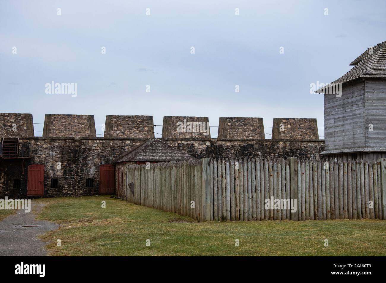 Palisade wall hi-res stock photography and images - Alamy