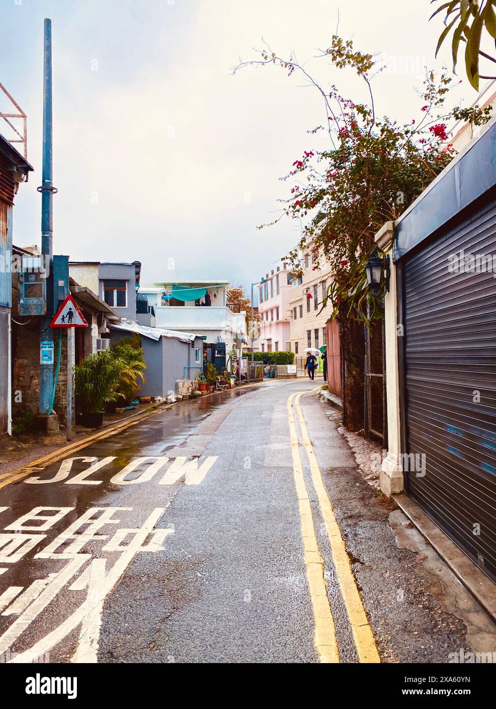 Hong kong garage hi-res stock photography and images - Alamy