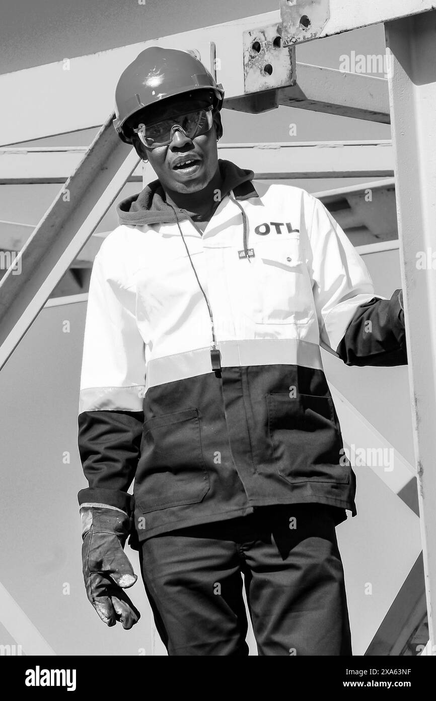 A construction worker at a worksite in Johannesburg, South Africa Stock ...