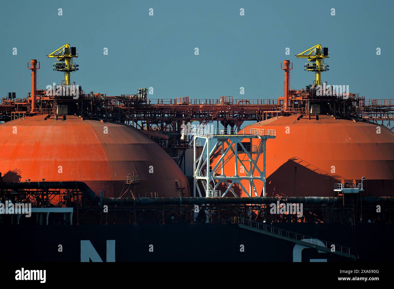 The LNG Tanker FSRU Toscana arrives at the French Mediterranean port of ...