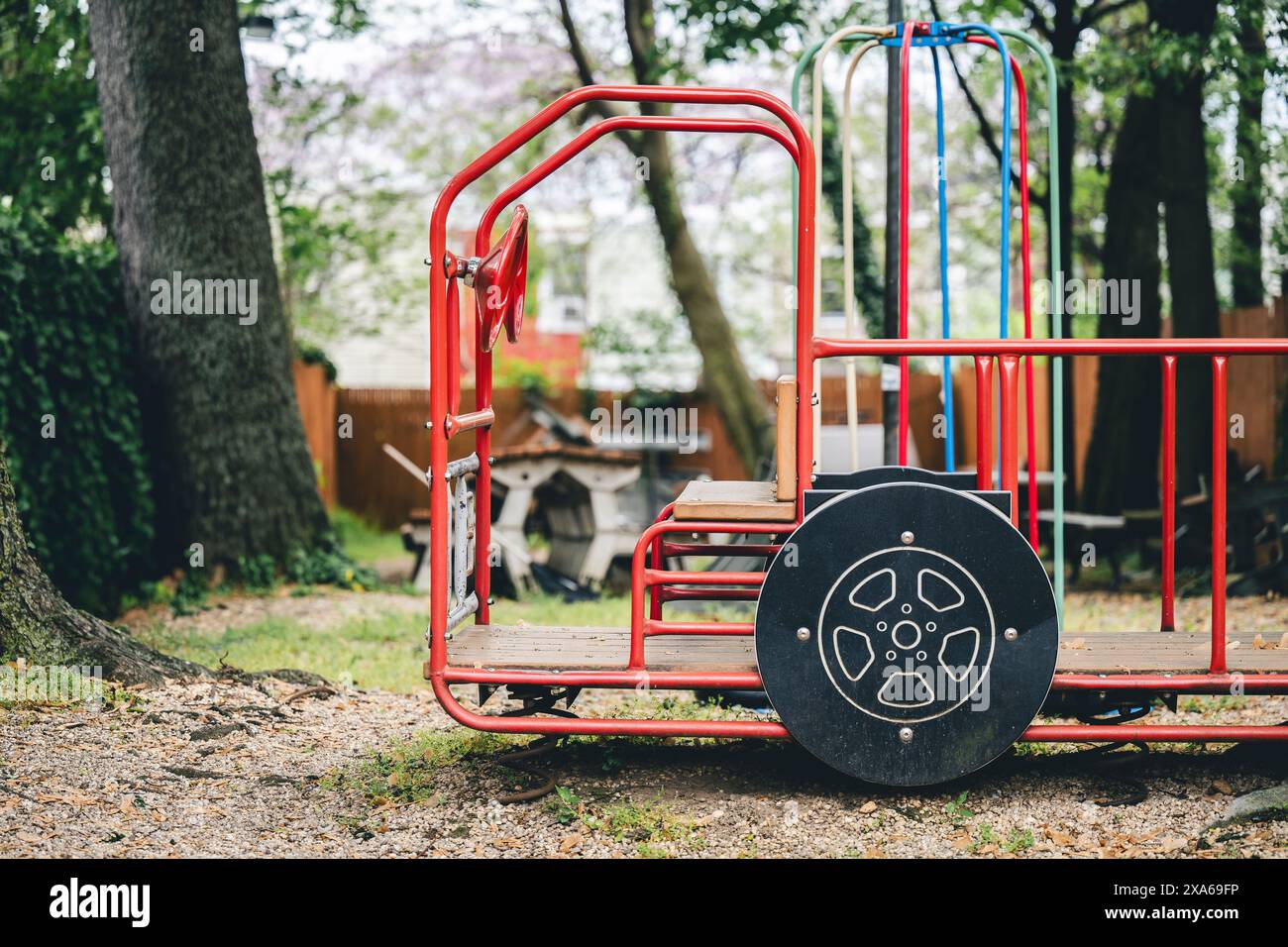 Red playground structure hi-res stock photography and images - Alamy