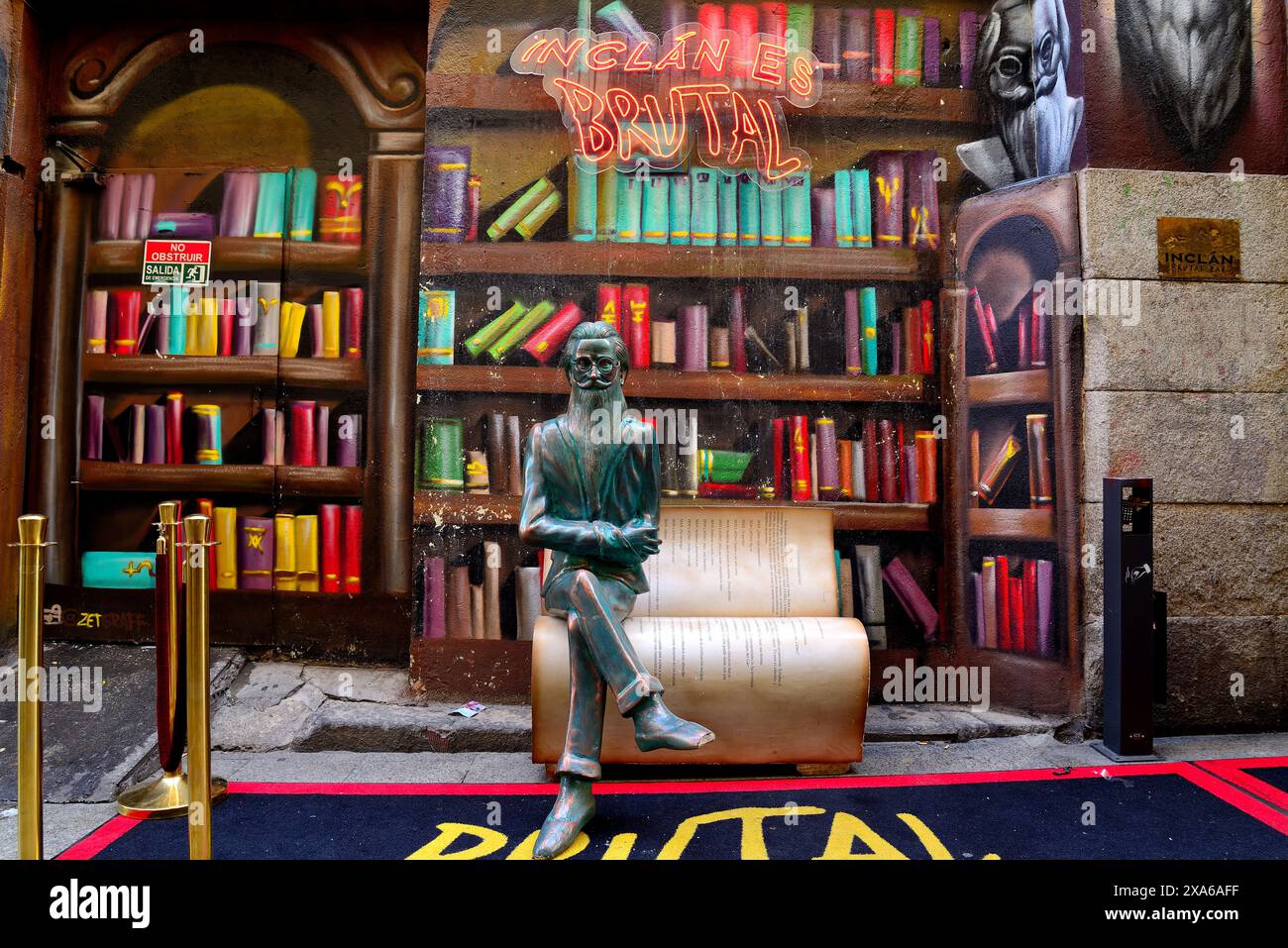 Sculpture of Valle-Inclan in center of Madrid, Spain Stock Photo - Alamy