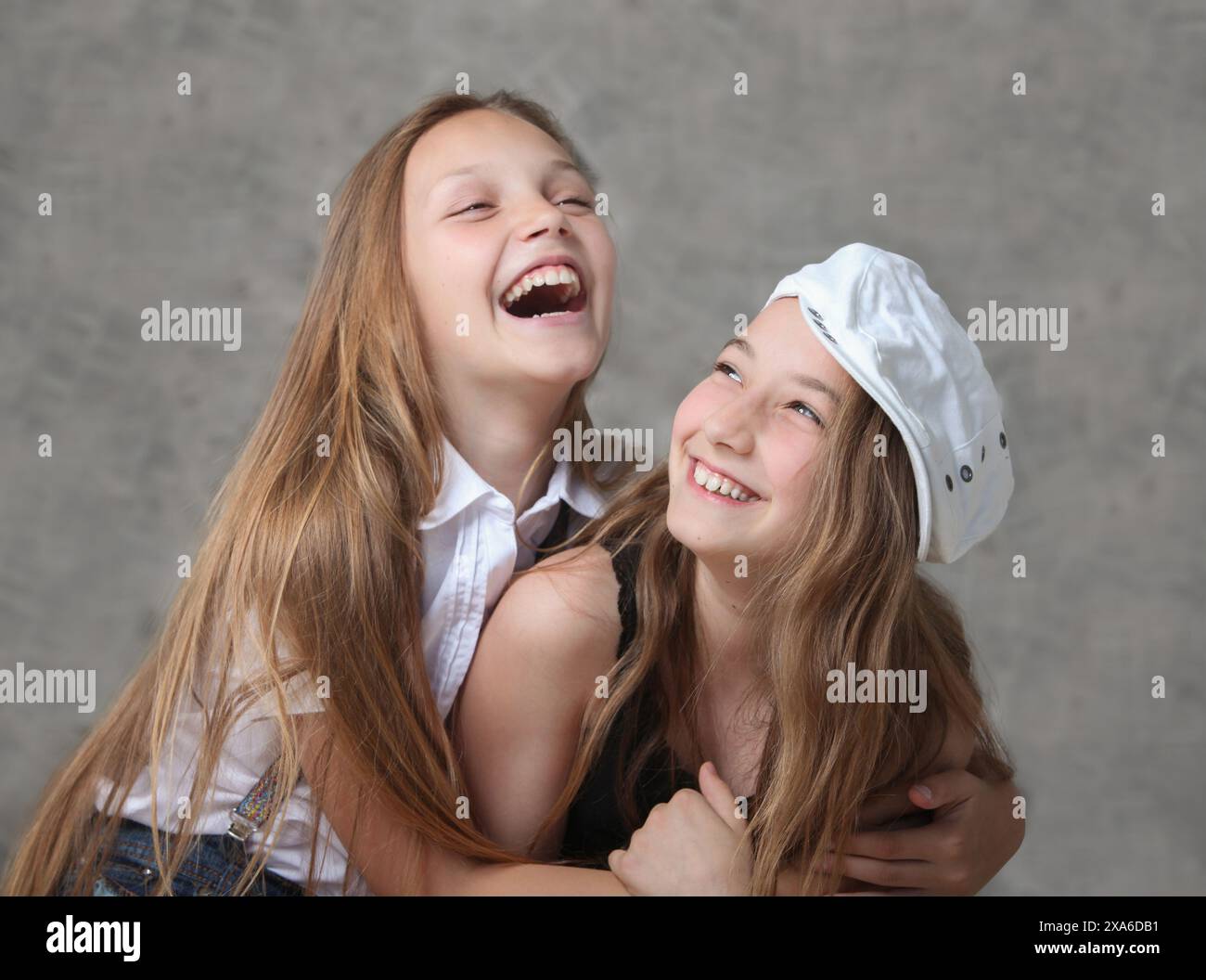 Preteen girls hi-res stock photography and images - Alamy