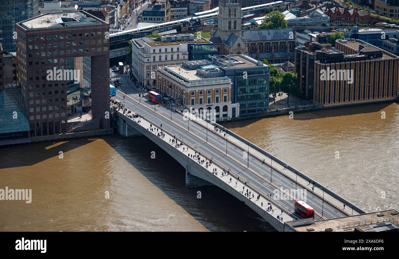 An aerial view of London Bridge from above Stock Photo - Alamy
