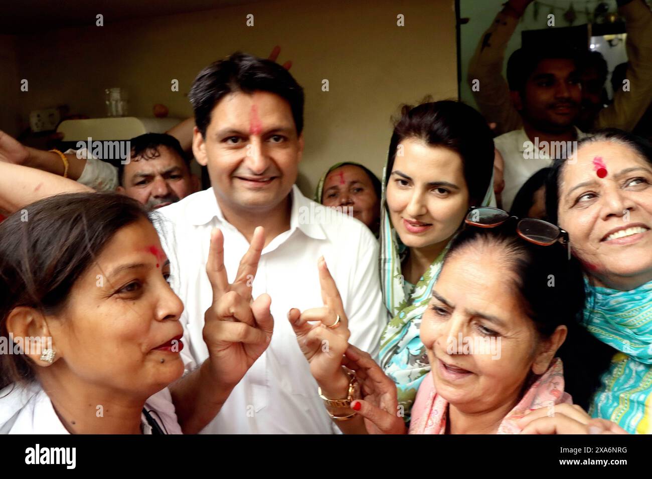 Deepender hooda hi-res stock photography and images - Alamy