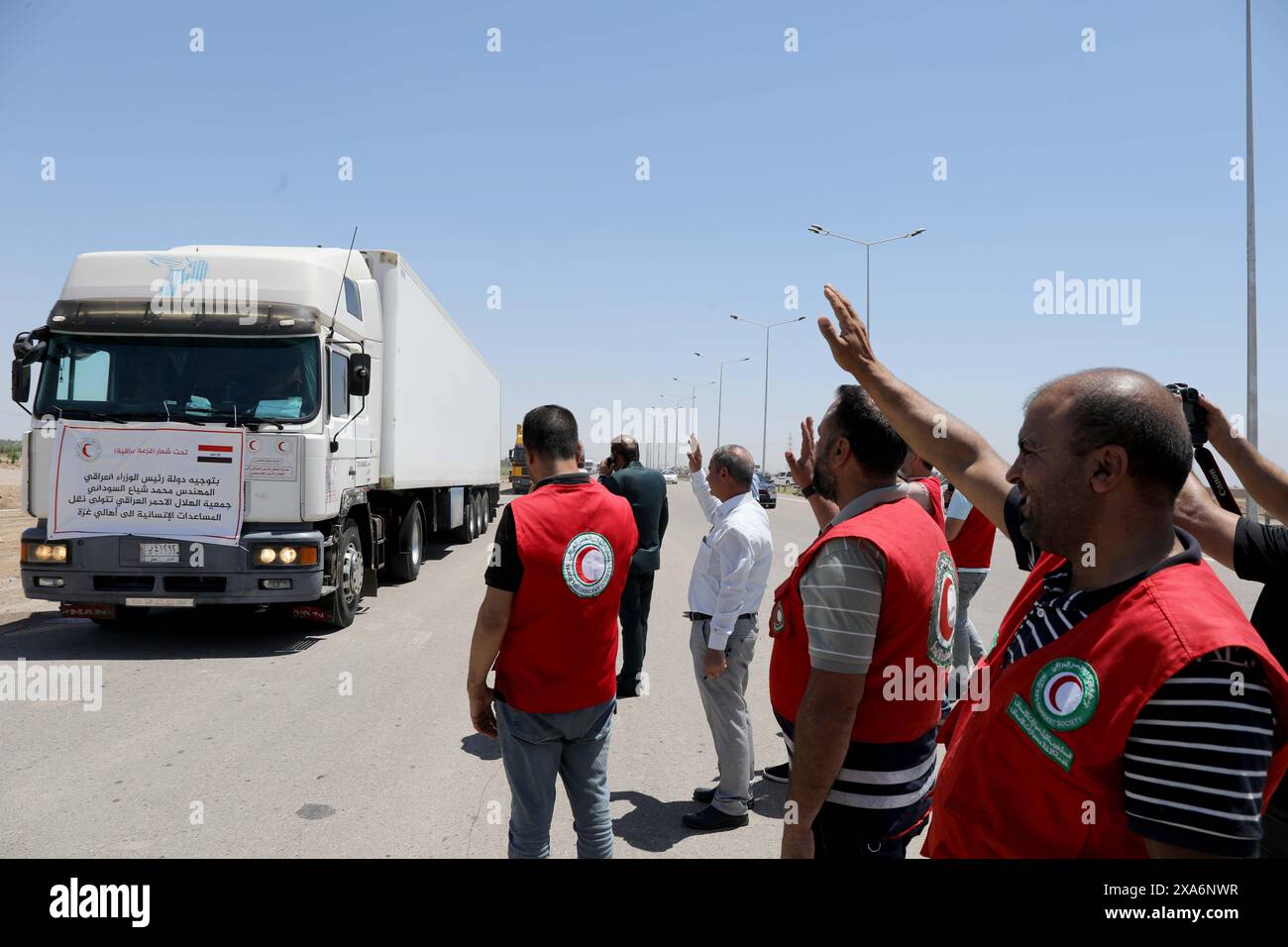 Ramadi, Iraq. 4th June, 2024. Staff members of the Iraqi Red Crescent ...