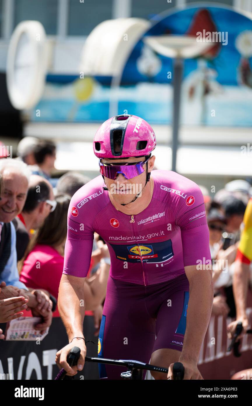 Road cyclist tour hi-res stock photography and images - Alamy