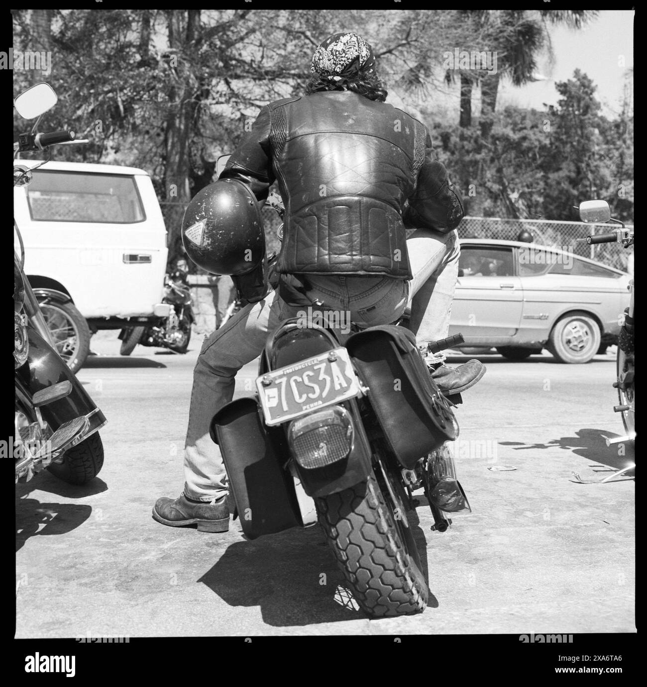 Biker und Besucher während der Daytona Bike Week in Daytona Beach, Florida USA am 15.3.1985 ...